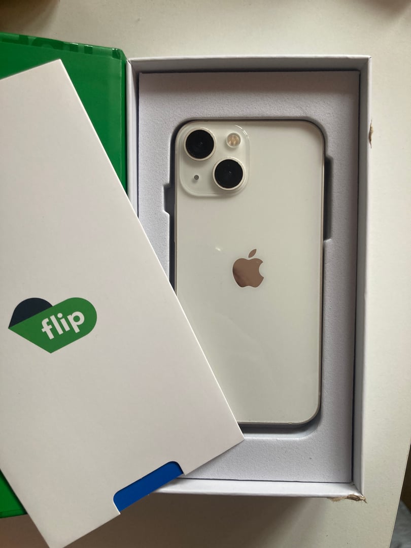 Apple, iPhone 17 Телефони С до 40% по-евтин от нов | Flip.bg